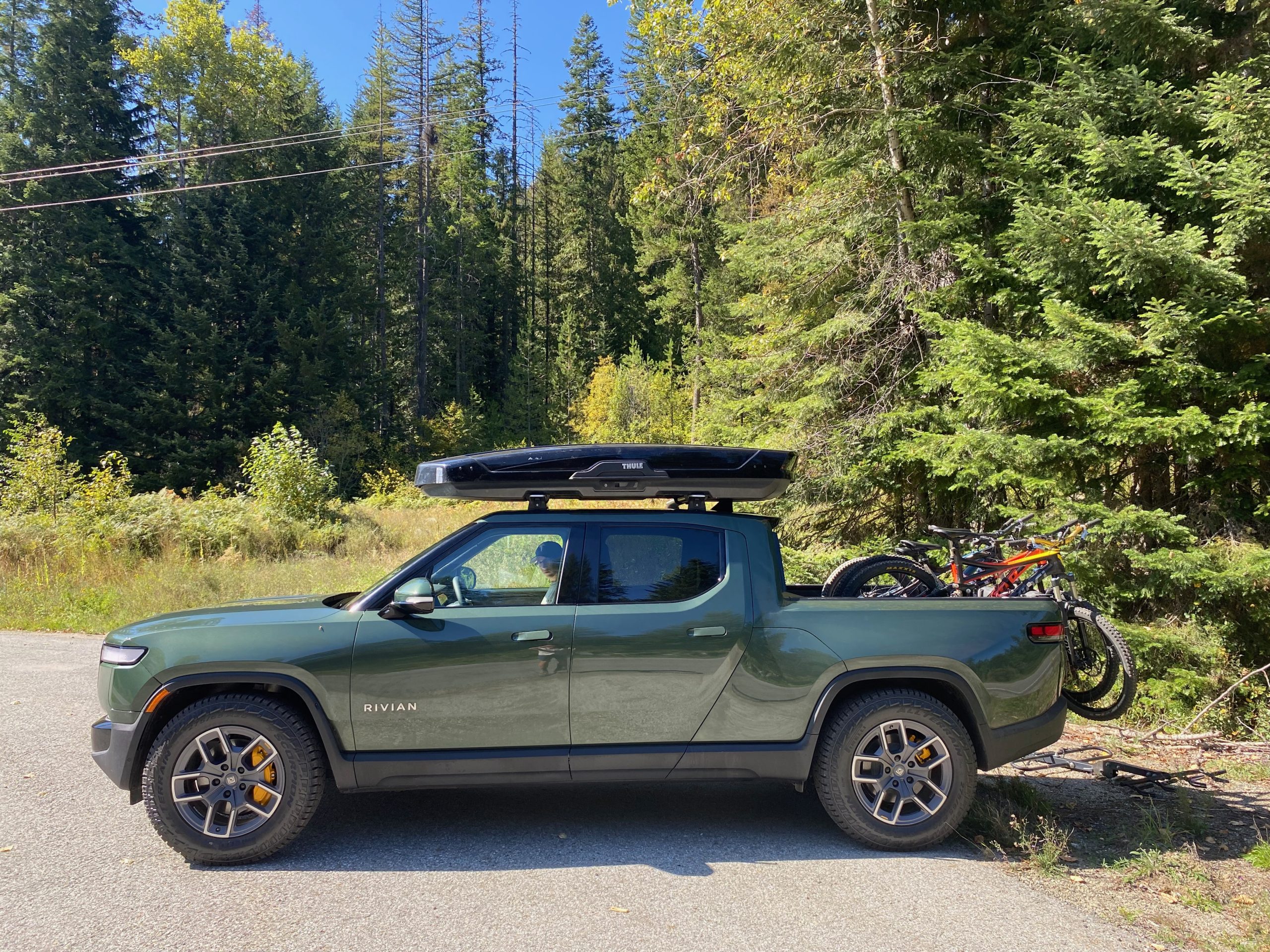 R1T Efficiency Tests: Bikes and Ski Boxes – Kootenay EV Family